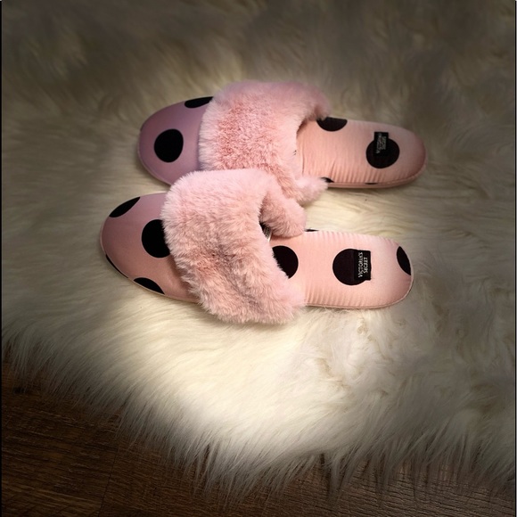 Victoria's Secret | Shoes | Victoria Secret Pink And White Polka Dot ...